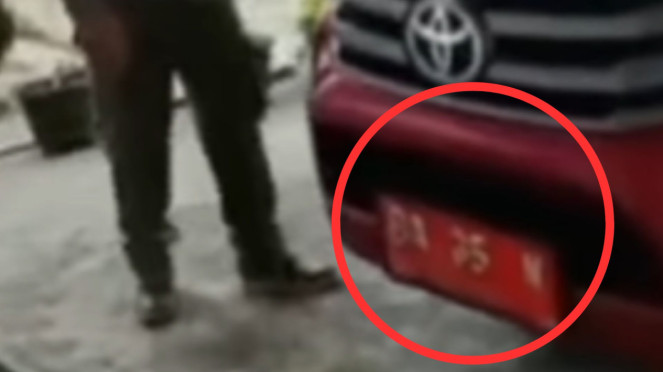 Satpol Pp Di Sumbar Sengaja Benturkan Mobil Dinas Ke Tiang Bangunan